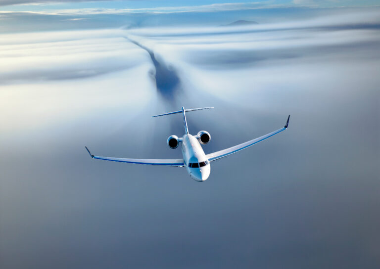 世界最速のビジネスジェットGlobal 8000がEASA型式証明を取得 | Avian Wing
